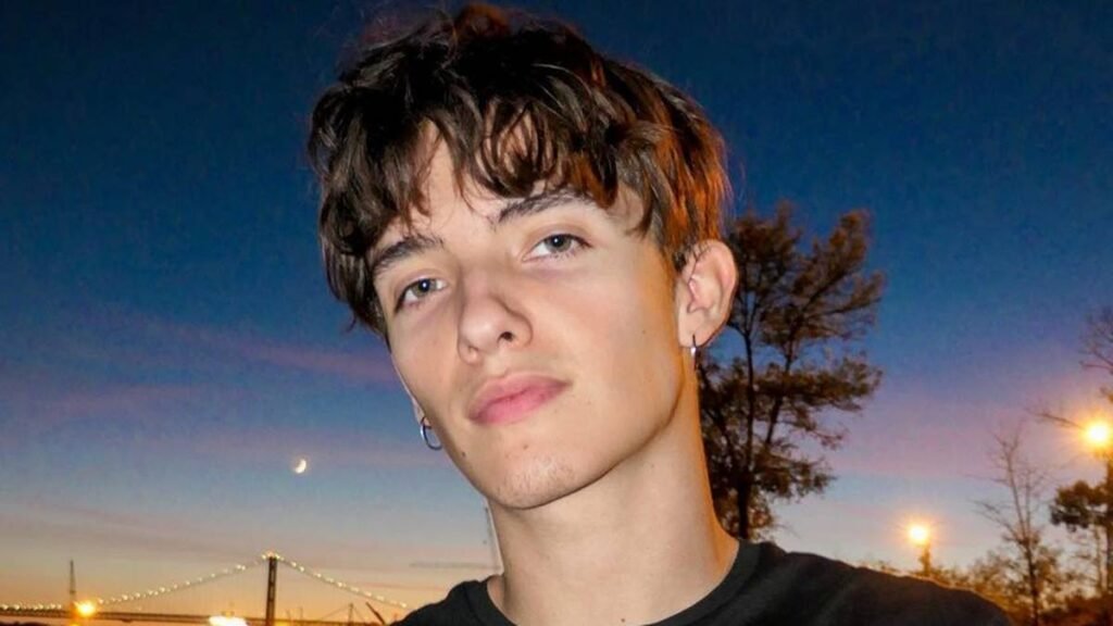 Noah Urrea anuncia saída do Now United; novo integrante é revelado