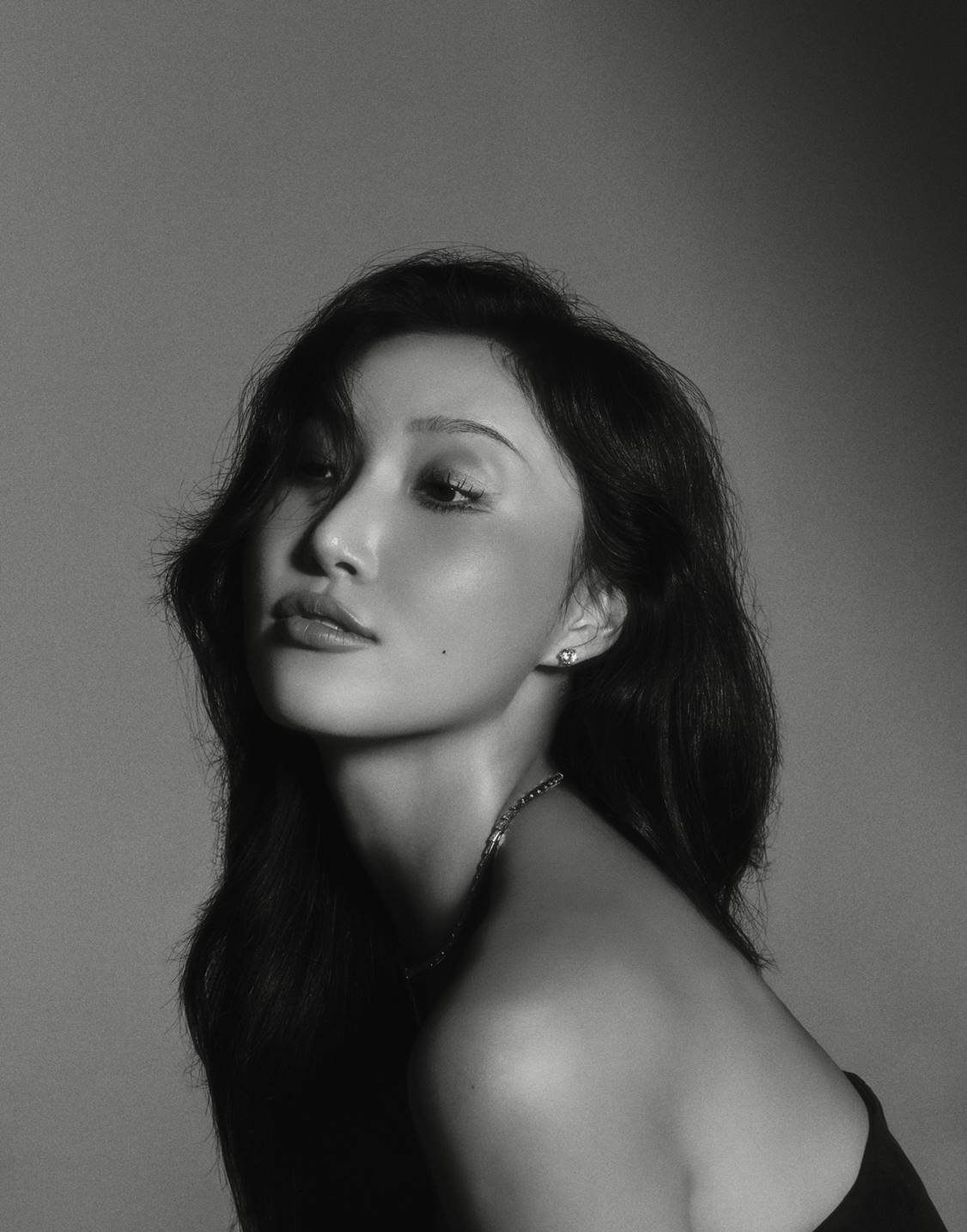 Hwasa, do MAMAMOO, surpreende em fotos para P NATION